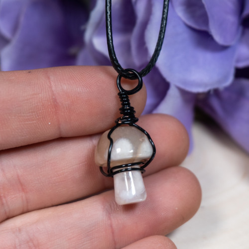 Flower Agate Meanings and Crystal Properties - The Crystal Council