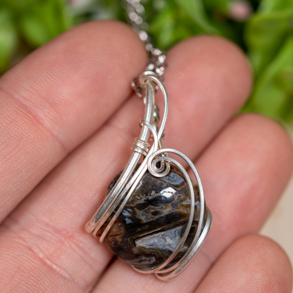 Banded Agate Wire Wrap #2 - The Crystal Council