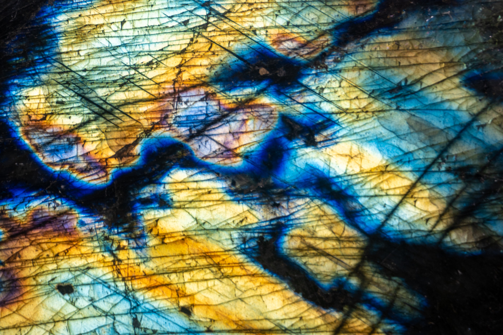 Meditating With Labradorite: A How To Guide - The Crystal Council