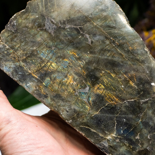Labradorite Meanings and Crystal Properties - The Crystal Council