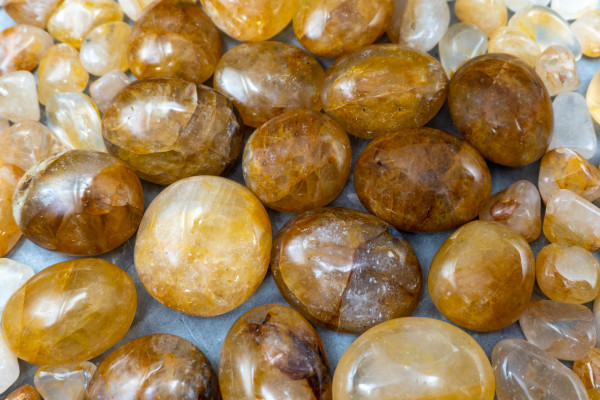 Realgar Meanings and Crystal Properties - The Crystal Council