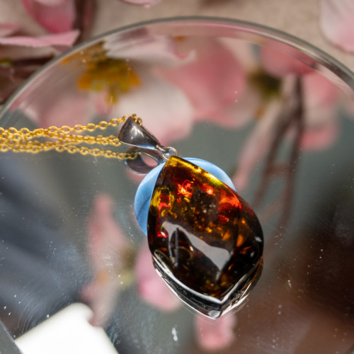 Amber Necklace #18 - The Crystal Council