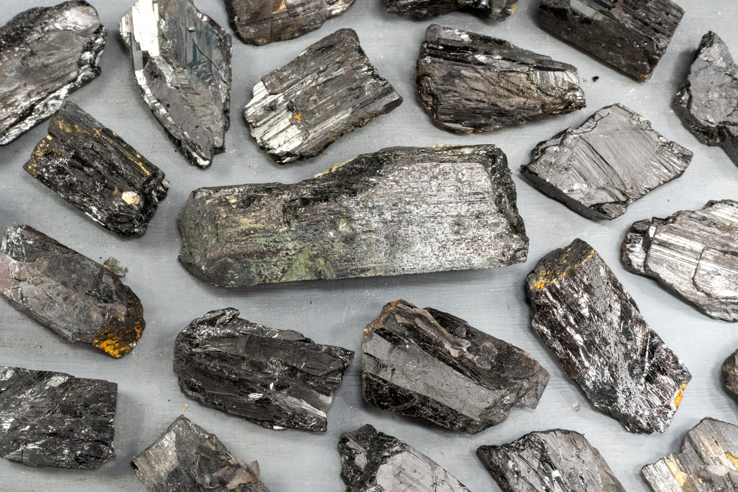 Wolframite Meanings and Crystal Properties - The Crystal Council