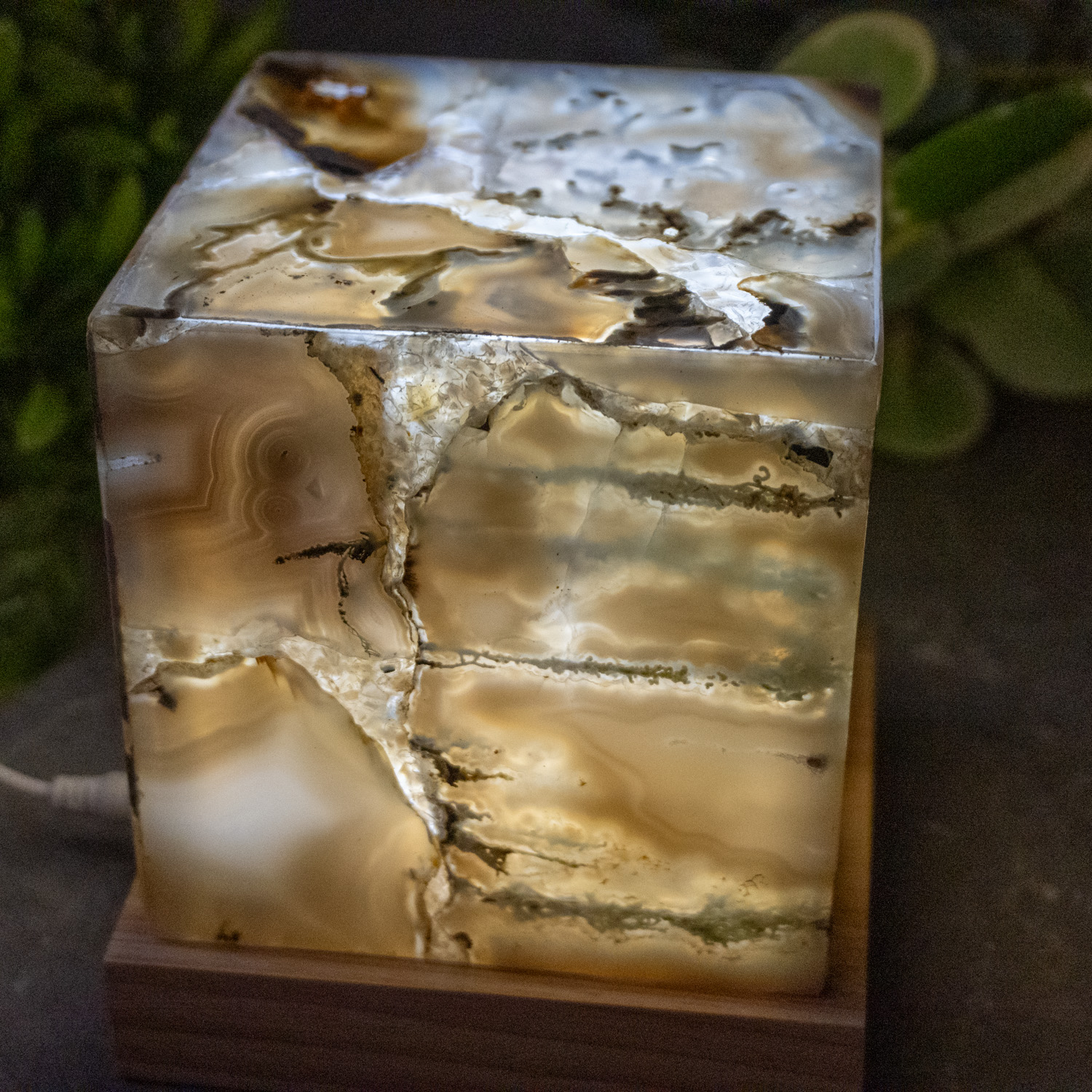 Banded Agate Square Lamp - The Crystal Council