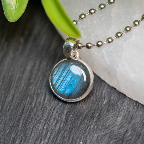 Learn About labradorite - The Crystal Council