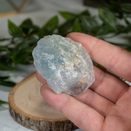 Blue Topaz Meanings and Crystal Properties - The Crystal Council